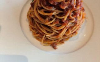 意大利肉酱面怎么做才好吃_正宗肉酱面做法窍门