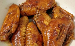 红烧鸡翅怎么做简单又好吃_红烧鸡翅的家常做法
