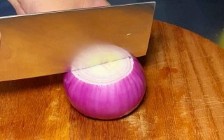 洋葱怎么切块_洋葱切块图解