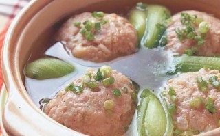 狮子头汤怎么做_家常狮子头汤做法窍门