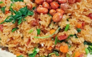 生炒糯米饭怎么做好吃_生炒糯米饭不粘锅技巧