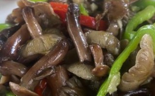 炒蘑菇不焯水会中毒吗_蘑菇焯水必要性