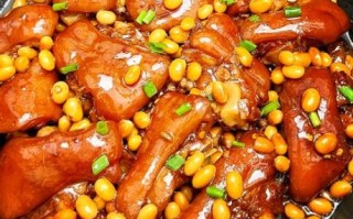 焖猪蹄的家常做法_怎么做软烂入味