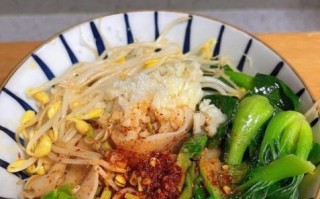 油泼面怎么做才正宗_油泼面做法视频教程