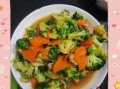 西兰花炒猪肉怎么做_西兰花炒猪肉用焯水吗