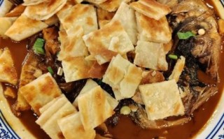 鱼头泡饼怎么做_家常做法窍门