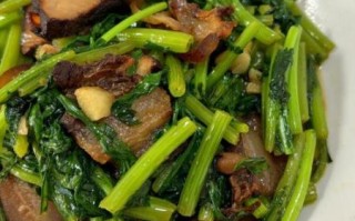 茼蒿炒肉丝怎么做_茼蒿炒肉丝用焯水吗
