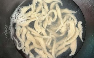 小鱼面疙瘩怎么做_小鱼面疙瘩为什么火