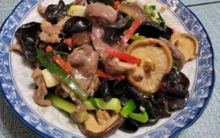 香菇炒木耳的功效与作用_怎么做才最营养