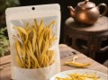 干黄花菜要泡水多久才可以吃_黄花菜泡发时间