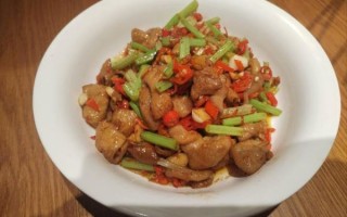 爆炒肥肠怎么炒才脆_爆炒肥肠图片高清图片哪里找