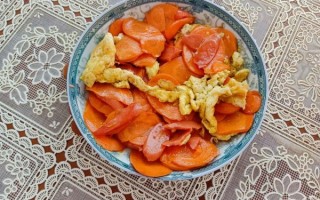 胡萝卜炒鸡蛋不能和什么一起吃_哪些人不能吃