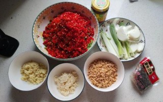 在家熬辣椒酱怎么做_辣椒酱保存多久