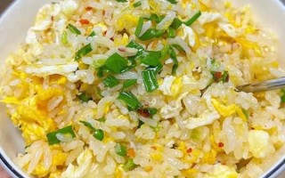 家常蛋炒饭怎么做_蛋炒饭先炒蛋还是先炒饭