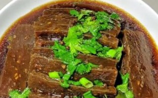 焖子肉怎么做_焖子肉是哪里的特色