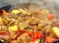 陕北铁锅炖羊肉怎么做_铁锅炖羊肉正宗做法