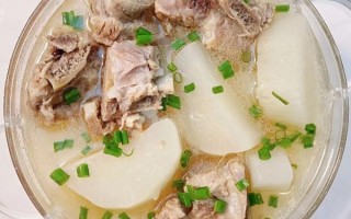 大骨头汤怎么做好喝又营养_大骨头汤用什么骨头最香