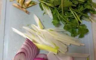 生牛肉怎么腌制_生牛肉做法步骤