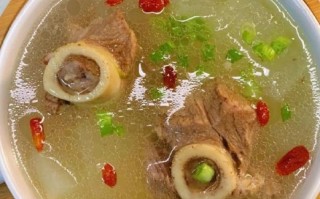 骨头汤怎么熬成白色_骨头汤变白技巧