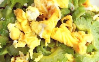 苦瓜怎么炒不苦_苦瓜炒蛋的家常做法