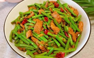 豇豆怎么炒好吃_豇豆炒肉的做法步骤