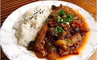 鱼香茄条盖饭怎么做_鱼香茄条盖饭热量高吗