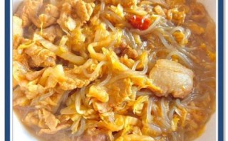 东北酸菜炖粉条怎么做_酸菜炖粉条用不用焯水