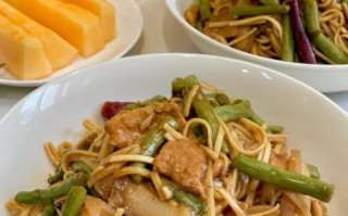 豆角焖面怎么做_豆角焖面用湿面还是干面