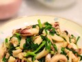 韭菜炒墨鱼仔怎么做_墨鱼仔焯水几分钟