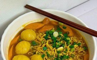 鱼丸粗面怎么做好吃_鱼丸粗面热量高吗