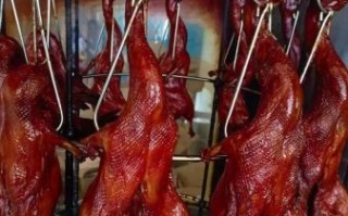 果木炭烤鸭腌制秘方_如何做出皮脆肉嫩
