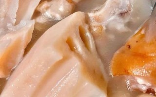 猪脚炖莲藕汤怎么做_莲藕汤去腥技巧