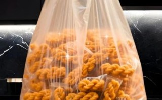 小麻花怎么做_小麻花配方比例是多少