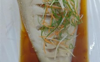 清蒸鲽鱼怎么做才鲜嫩_清蒸鲽鱼去腥技巧