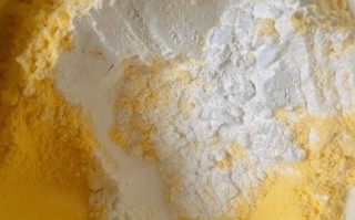 纯玉米面窝窝头怎么做_为什么一捏就塌