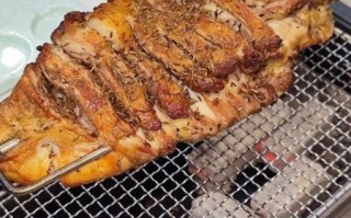 木炭烤羊排怎么做_木炭烤羊排腌制多久才入味