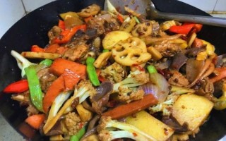 干锅大杂烩怎么做好吃_干锅大杂烩需要哪些食材