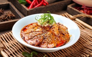 口水鸡用什么打底菜好_口水鸡垫底蔬菜推荐