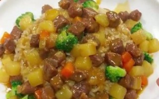 自制咖喱饭怎么做_咖喱饭需要哪些食材