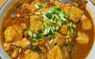 黄丫头炖豆腐怎么做_黄丫头炖豆腐的家常做法