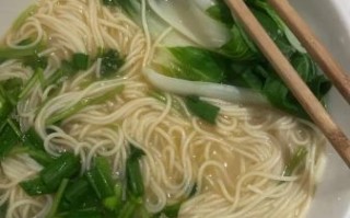 东台鱼汤面怎么熬白_东台鱼汤面做法窍门