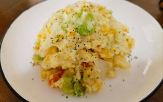拌土豆泥的家常做法_怎么做好吃又简单