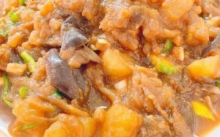 茄子土豆豆角乱炖怎么做_乱炖先放什么后放什么