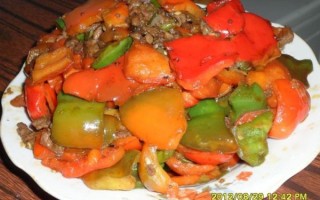 肉炒柿子椒怎么炒好吃_肉炒柿子椒用猪肉还是牛肉