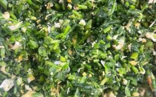 菠菜饺子馅怎么做好吃_菠菜饺子馅的做法窍门