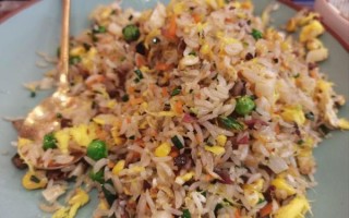 野山椒牛肉炒饭怎么做_野山椒牛肉炒饭热量高吗