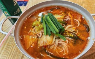 酸辣米线怎么做_酸辣米线的做法窍门