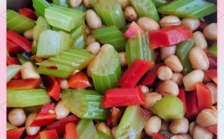 凉拌花生米芹菜胡萝卜怎么做_凉拌花生米芹菜胡萝卜热量高吗