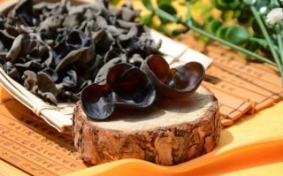 隔夜木耳吃死人是真的吗_中毒真相揭秘