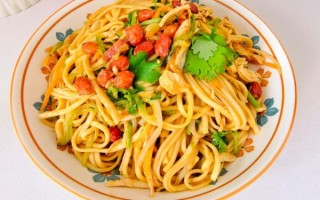 鸡丝凉面调料汁怎么做_鸡丝凉面酱汁比例是多少